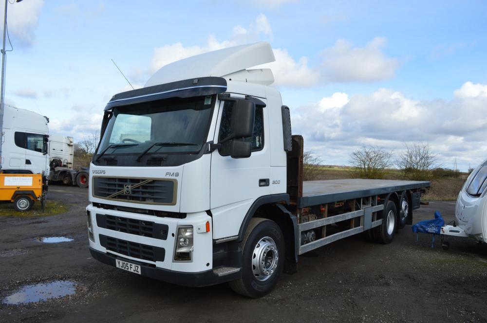 VOLVO FM 300 MANUAL 6X2 26 TON RIGID for Sale - CPR Commercials
